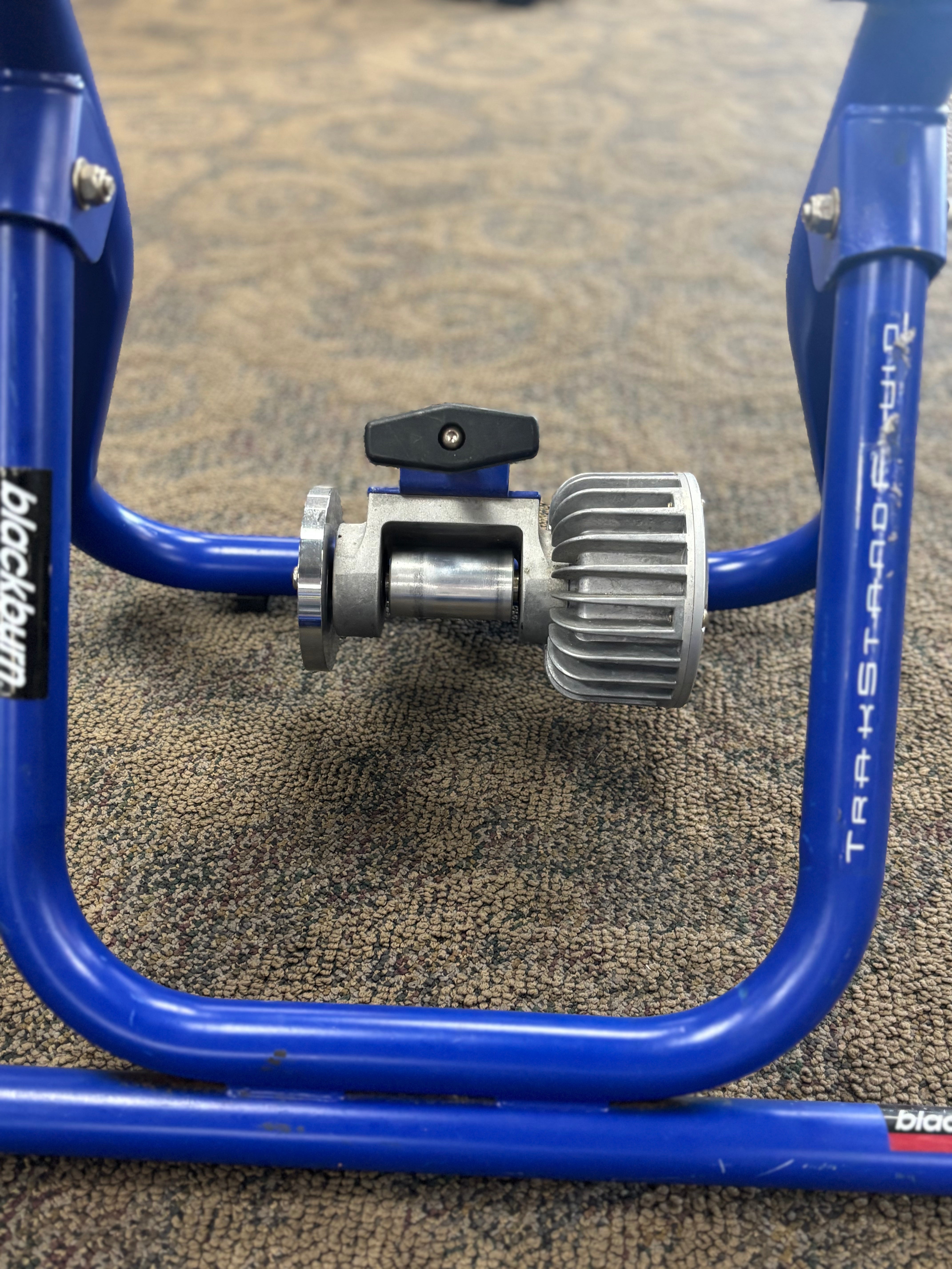 Blackburn Trakstand Indoor Bike Trainer – Sports Exchange
