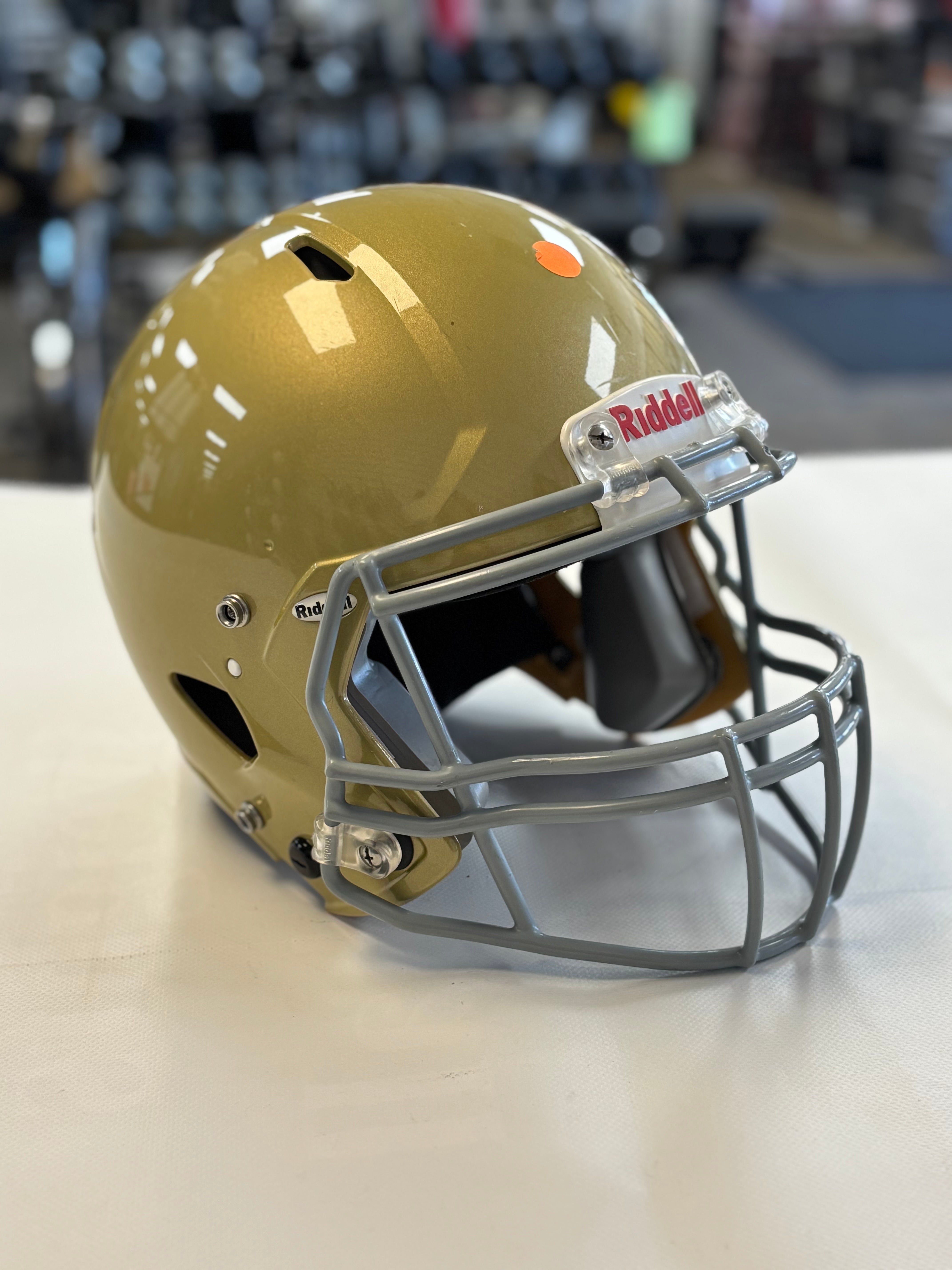 Riddell Victor-I 2024 Helmet Youth S/M (used) – Sports Exchange